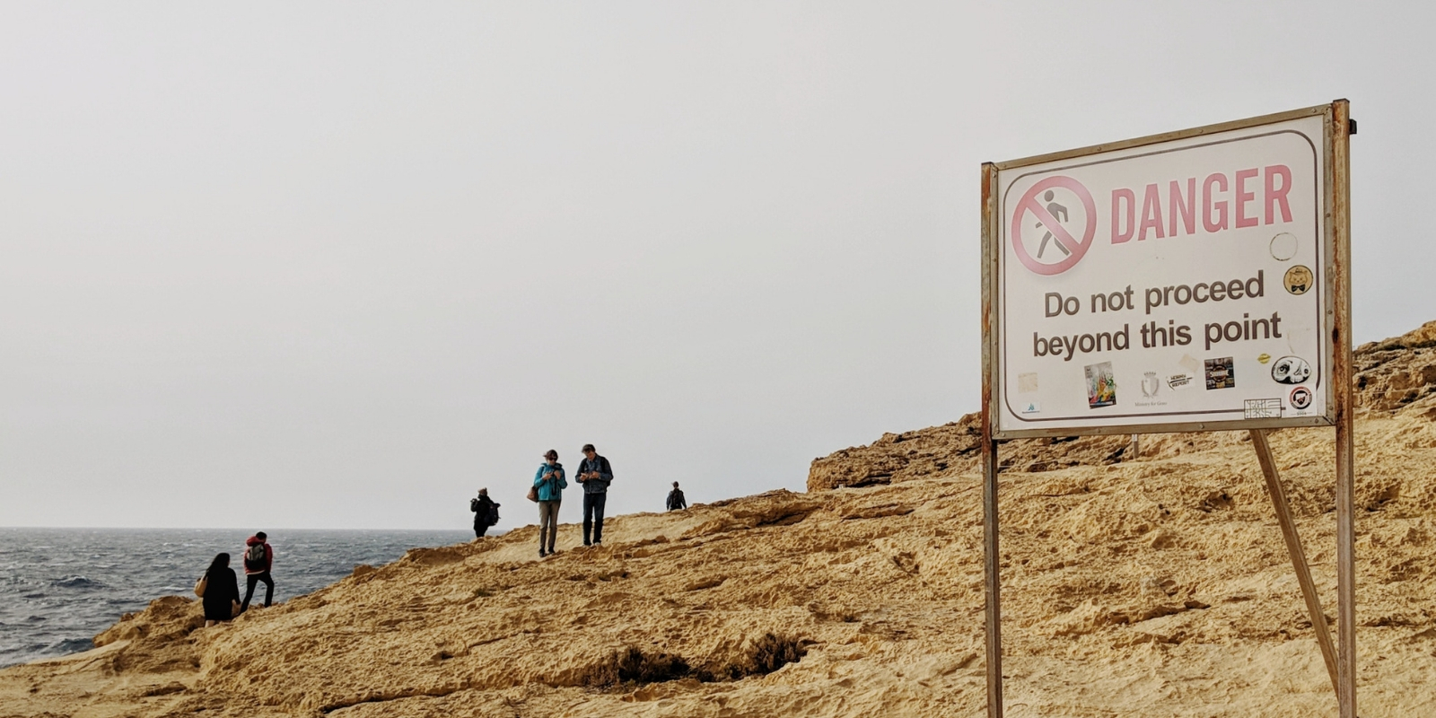 How Toxic Negativity Trashes Teams & 5 Warning Signs Every Leader Needs ...